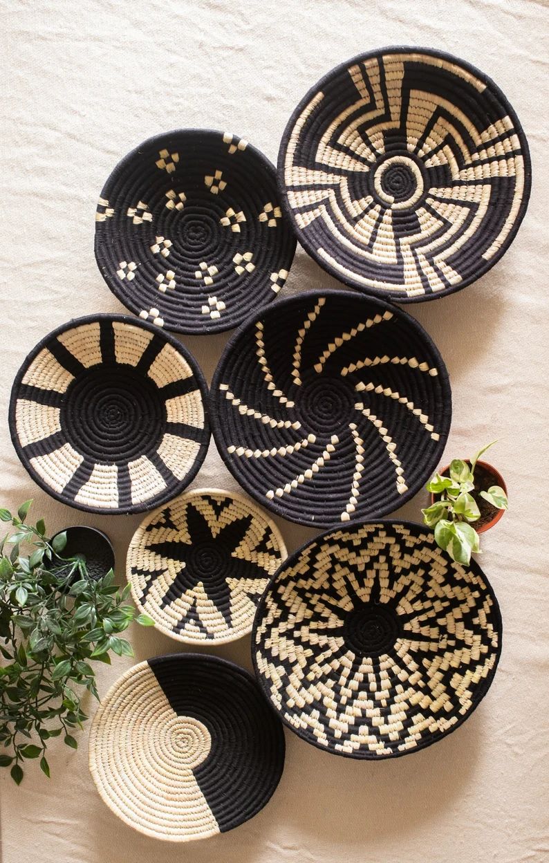 Black and white Rwanda woven wicker basket - WILD HERITAGE OF AFRICA ...